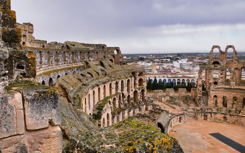 10 от най-добре запазените амфитеатри извън Рим • © 10-те най